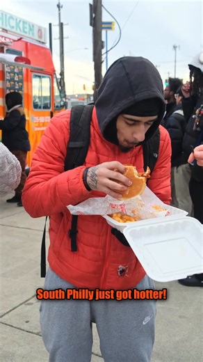 South Philly showed out for Nanu’s Hot Chicken 🔥 Big energy, nonstop heat, and chicken that delivered from start to finish. If you missed the Grand Opening, don’t worry, the fire and the flavor are here to stay. 📍 Between 23rd & 24th Street on Passyunk Ave, Philadelphia, PA 19145 #SouthPhilly #PhillyEats #FoodTruckPhilly #HotChicken #GrandOpening | Nanu's Hot Chicken