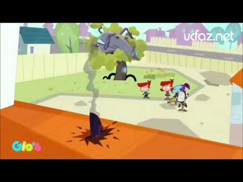 Robôs Invasores - Trecho da atração do Gloob