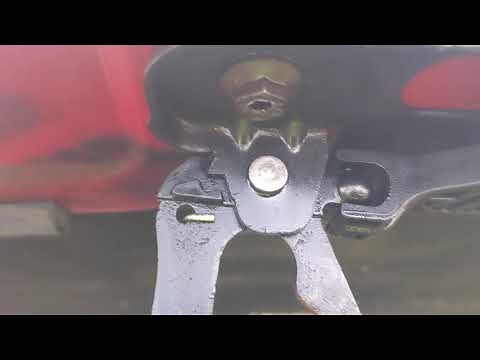 VW Passat bonnet safety catch siezed fix.