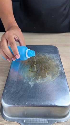 How to remove stuck-on grease from the baking pan with a safer alternative. | YumMakers