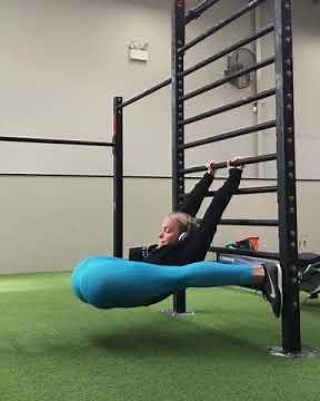 Girl Does Unbelievable Extended Straddle Stretch - 1063582