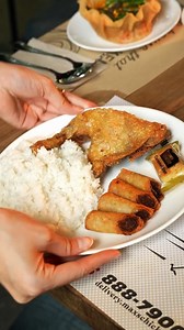 Big cravings? 👀🍽 Meet Nanay Ruby’s Choice Plate — All of Max’s faves in one complete meal for ₱508! May Chicken, Kare-Kare, Lumpia, Soup, Rice, Dessert, at Drink. ✨https://linktr.ee/LargerthanLife_OrtigasMalls #Tiendesitas #Maxs | Tiendesitas