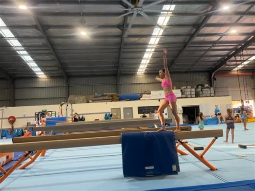 SPLITZ GYM on Instagram: "➡️Estelita⬅️ Highlighting “Teams” athlete Estelita and her progress with Coach Mio! 👏🏼👏🏼👏🏼 . #splitzgym #splitzfamily #reel #gymqld"