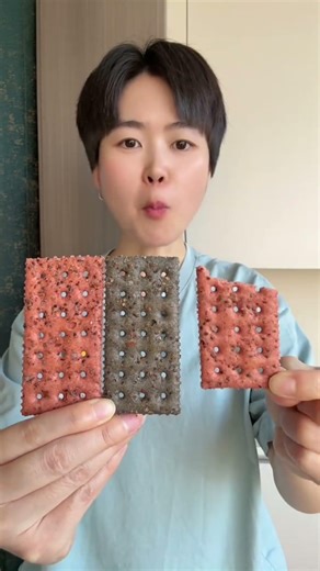 Ăn vặt hai chị em p2247