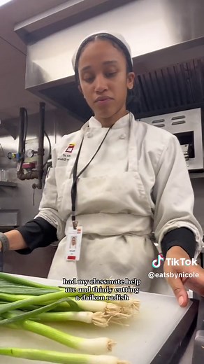 Fermenting & Hydrocolloids? Join me in culinary school where I make kimchi & a plated dish using some innovative techniques. All while still having time to make and ear pancakes. #culinaryschool #culinarystudent #fermentation #kimchi #comewithme