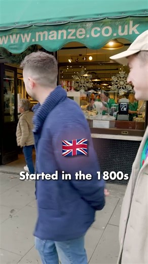 London’s oldest pie & mash shop: Authentic British food for just £5!