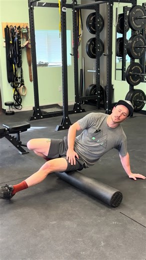 Foam roll hamstring