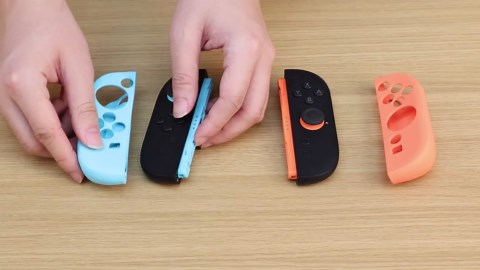 EasySMX Dockable Protective Case for Nintendo Switch 2 (2025) – Slim PC Shell with Shock-Absorbing Grip, Split Design, Includes 2 Bonus Silicone Joy-Con Covers