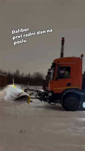 Dobro mu krenio prvi radni dan!