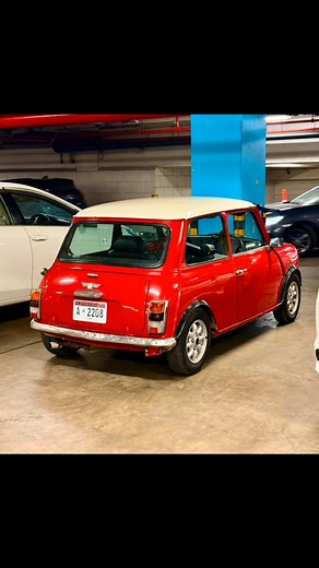 Dolmen is chock-a-block with people , good!. #mohsinikram #dolmenmallclifton #karachi #mınıcooper | Mohsin Ikram