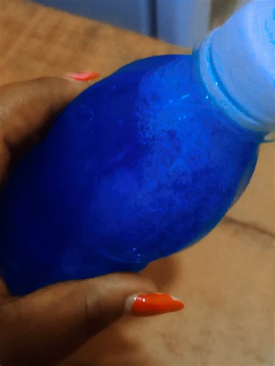 Introducing Bloom Safiwash wash,your new favorite dishwashing liquid. #embutiktokers #original #fyp #KenyanBusiness #TikTokMadeMeBuyIt