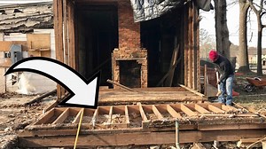 Diggin Under Abandoned House.