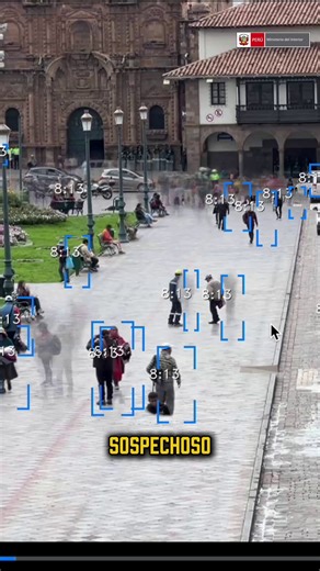 7.7K views · 173 reactions | ¡Tecnología que protege tu seguridad!  Con cámaras de inteligencia artificial, la Policía Nacional del Perú detecta robos en tiempo real y responde con rapidez y precisión desde la central 105, haciendo de la videovigilancia un aliado estratégico contra la inseguridad. | Ministerio del Interior del Perú | Facebook