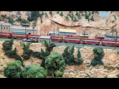 Great Northern Railway; Paul's PRR FA A B 13 car 'merchandise service' at Tye