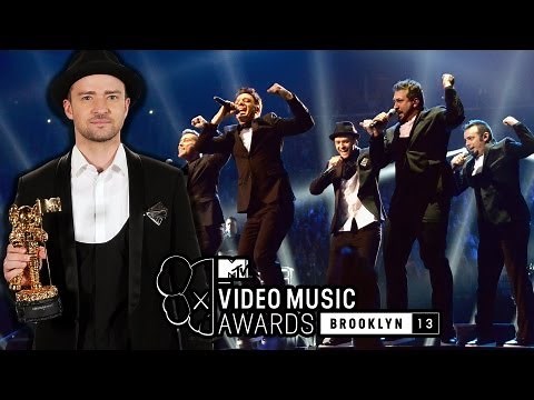Justin Timberlake Reunites with NSYNC at 2013 VMA's!
