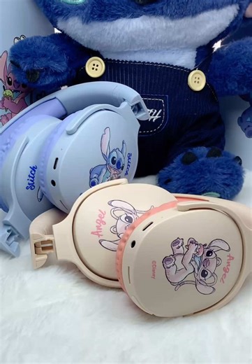 Blue VS Pink Stitch, which team are you on? 🔵🆚💖 #DisneyMagic #Stitch #LiloAndStitch #headphones #DisneyFans #DisneyStyle #blue #ForYou #fyp #tiktokmademebuyit