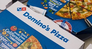Domino's probó Jetpack una mochila propulsora para domicilios