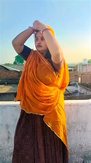 Khushbu Sen on Instagram: "##जलने वाले🔥..."