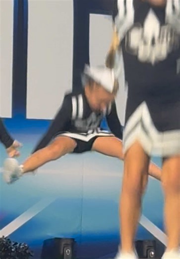 When your daughter decides to do her own thing mid routine and kick over for the first time EVER by herself! 🤪 & that toe touch though! 🖤🖤🖤🖤 *please excuse my screaming 💀 I was so excited then I later learned that was not part of the routine 😂😂 #Cheer #Competition #Cajuns #varsitycheer #cheersport