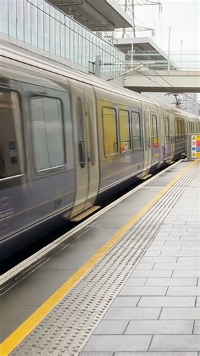 Class 345 Elizabeth Line departing Custom House #train #railway #trainspotting