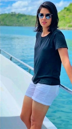 smriti mandhana vs harleen deol 💗💗 cute smile #cricket #shortsfeed #shorts #smritimandhana