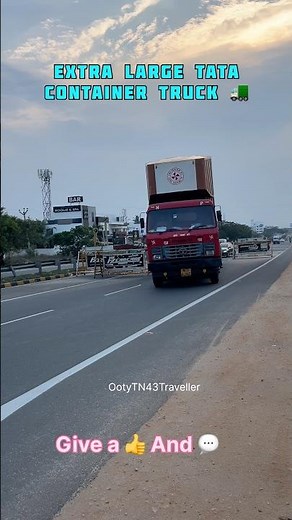 Mass Entry! Tata Container Truck in National Highway crossing the Barricades like a king💪