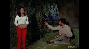 171K views · 689 shares | अरे आदमी और औरत के कपड़े मे कोई फरक तो होना चहिए Enjoy this fantastic scene from the movie #DoRaaste | Shemaroo Entertainment Ltd. | Facebook