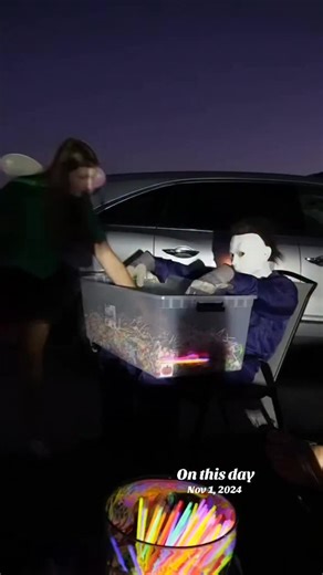 Happy Halloween🎃 . . #halloween #trickortreat #holidays #prank #scareprank | Tanner Thomas