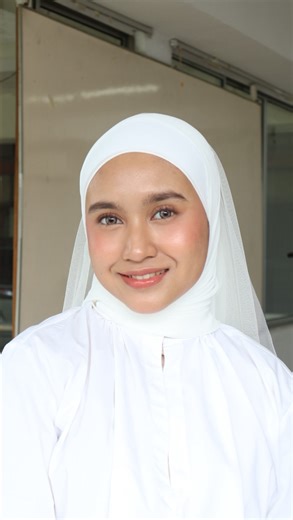 MUA AFIQAH | Self Glam Makeup Class — last Saturday ✨ My class focuses on detailed techniques for event makeup while keeping the look natural. Students... | Instagram