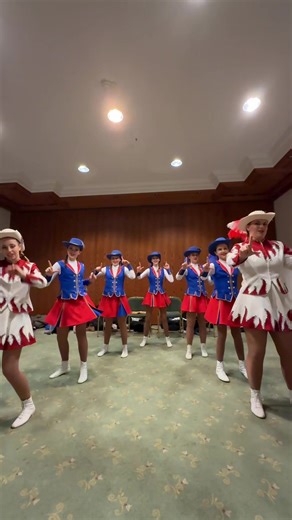 Lush Life Dance Trend: Fasnet Garden Dance