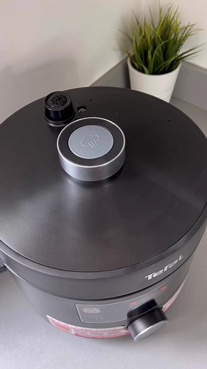 Have you ever thought of making dinner using this amazing, versatile Tefal Multi Pressure Cooker? I made this delicious, tasty seafood Cioppino using Tefal Turbo Cuisine and dinner was ready in less than 30minutes. Prepare fast, homemade meals by ordering one from the Tefal shop and receive 30% off by using my discount code TURBO104. #Ad #tefaluk #HandleThePressure #Multicooker