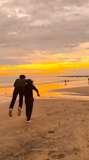 आशिक | A true friend is one soul in two bodies.🖤💯 | Instagram