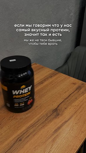 Gym Funny Meme: Bodybuilder Workout in Public