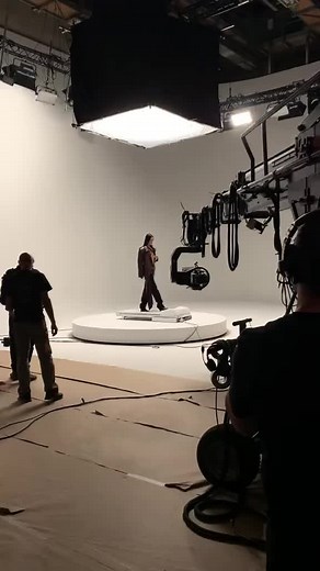 Bella Hadid Mugler Runway Walk and Fashion Style