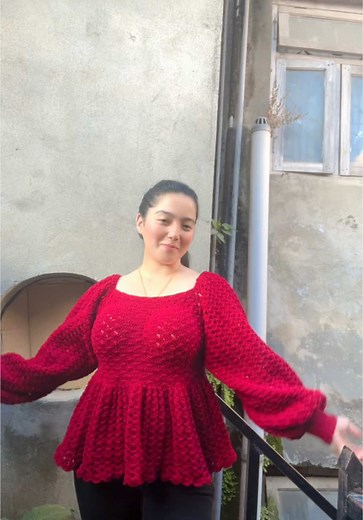 reena's crochet crop top on TikTok