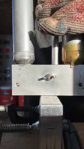 These jelly grubs turned out great! I used motor oil with copper hi-lite and orange and silver flake one side. And the other side I used @circlebtackle black but I smoked it out and put black flake in it! #baitmaking #customlures #reels #bassfishing #handmade #craft | Blotterscustombaits