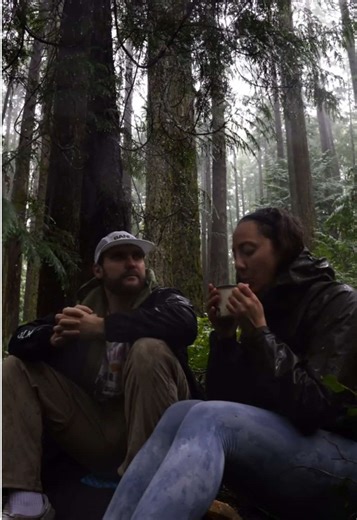 The rain an injury are having me get creative with spending time outside these days, but coffee in the woods is usually a pretty solid idea 😌 . . . . . #pnwlife #coffeevibes #britishcolumbia #getoutside jetboil aeropress cozy vibes