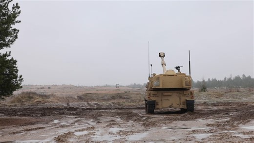 U.S. Army Soldiers conduct the Artillery Gunnery Table VI
