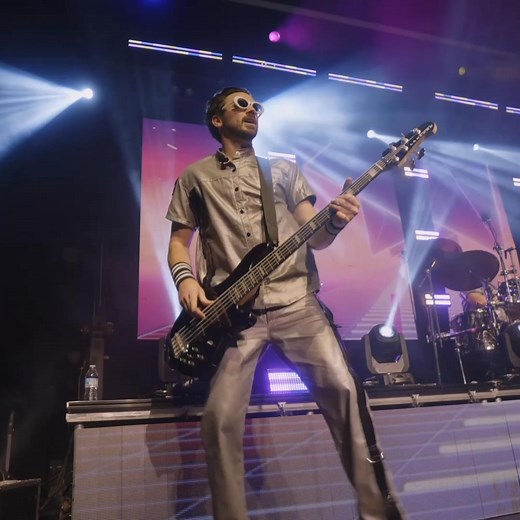 4 comments | MOUNT CLEMENS, MI! We're bringing The Ultimate 90's &...