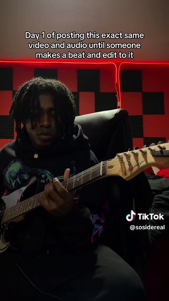 Keeping my own time gonna be the death of me i swear and imma keep practicing but imma spam this for when i have nothing to post like today #electricguitar #editaudio #producertok #guitartok