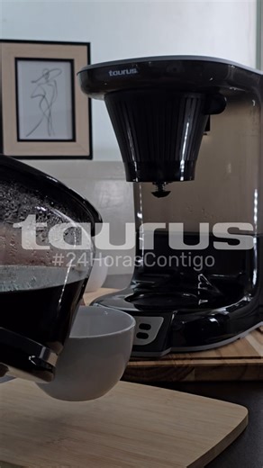 ¿Qué tal un café de olla en nuestra cafetera Velvel Digital de Taurus? 😉☕ Encuentra la tuya en https://www.taurus.com.mx/products/velvet-digital-1?_pos=2&_psq=velvet&_ss=e&_v=1.0 | Taurus México