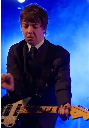 Indie band hits some crazy dance moves… #indieband #livemusic #rockmusic #dance #indiemusic