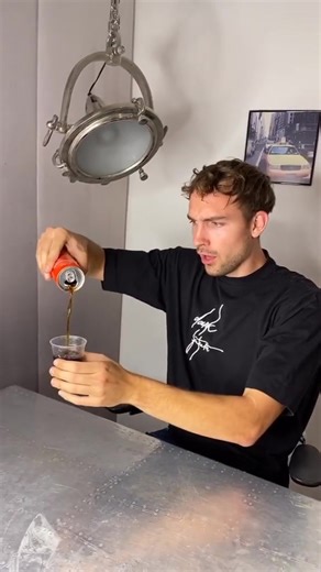 Magic Coke Tutorial 🤯😂 Result on my page ➡️ Pepsi or Coke 🤨 #tiktokmagic #tiktoktutorial #tutorial #illusion #magic #surprise #magictutorial | Kevkevkiwi