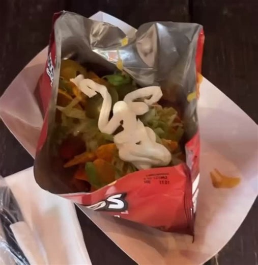 Our Walking Nachos, Loaded Nachos 😋 📍 Pickles Plus — where BIG flavor pops in every bite! 🥒🔥 From loaded St. Louis style pizzas 🍕 to chili cheese dogs 🌭, street nachos, flavored pickles, and homemade desserts 🍰 — we’ve got something to satisfy every craving. Pull up, scan the code, place your order & let us feed you right! 😋✨ 🥒 Flavored Pickles 🍕 St. Louis Style Pizza 🌭 Hot Dogs 🧀 Nachos 🍰 Sweet Delights 🍹 Kool-Aid Tap in & taste the hype — real St. Louis vibes with Southern love! 