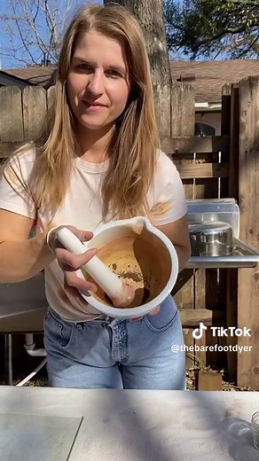 Making Botanical Watercolors: A Natural Dye Extraction Process