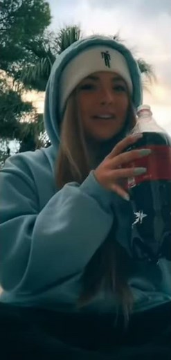 Tik tok burp / burp comp / girl burp / burps girl / burping girl / tik tok girl burp / burping comp