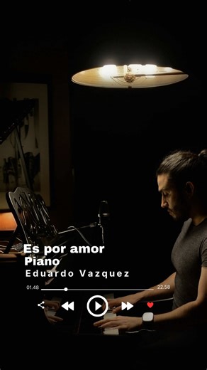 “Es por Amor” – Alexandre Pires ❤️ Qué mejor canción para comenzar el año que una con un mensaje tan hermoso, y que va tan de la mano con parte de lo que he estado haciendo para ustedes en estos años: música que se siente y se vive. Y ahora sí quiero darle más atención a mi canal… su apoyo de verdad me ayudaría muchísimo 🙏🏻 . . #EsPorAmor #AlexandrePires #pianocover #baladaromantica #eduardv