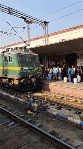 Itz Musaaphir | Announcement > Saharsa Chhath Punja special Train At Ambala cantt junction ❤️‍🔥 . . . . . . . . . . #train #locomotive #diesel... | Instagram