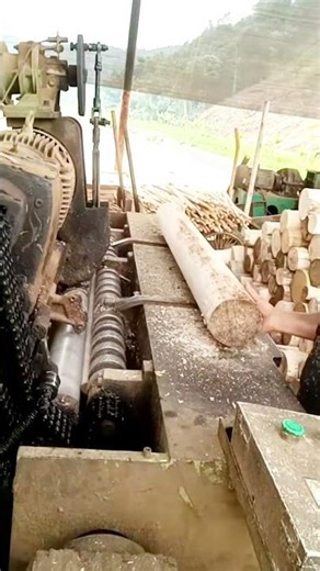 Woodworking #wood #chopper