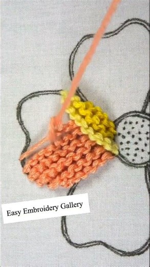 Beautiful Flower Hand Embroidery #viral #trending #flowerembroidery #beginnersstitch